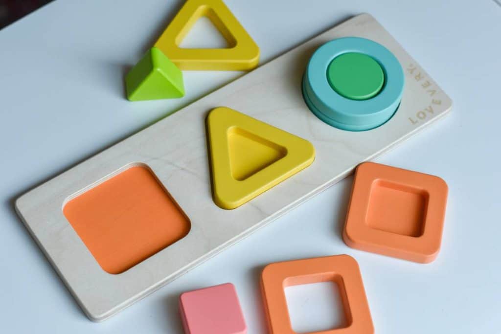 A Simple Explanation of the Absorbent Mind - The Montessori Twin Mama
